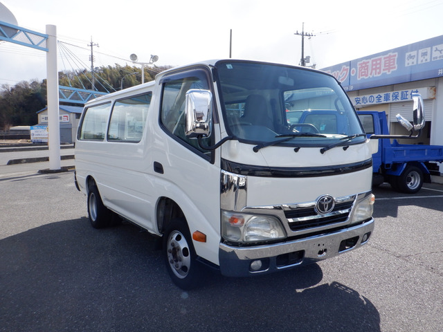 トヨタ ダイナルートバン 1.25t積 観音開き 5MT 172.0万円 平成24年(2012年) 岡山県 中古車 - 価格.com